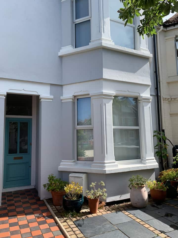 Scandinavian Style Artistic House Near The Sea - Folkestone