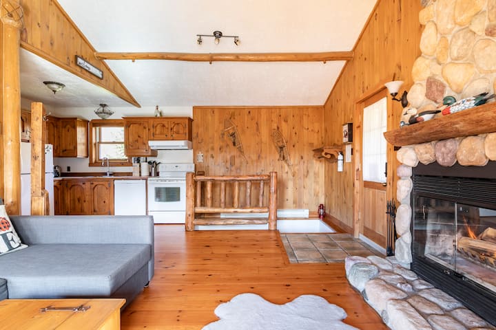 La Chouette - Chaleureux Chalet  Au Bord De L'eau - Laurentides
