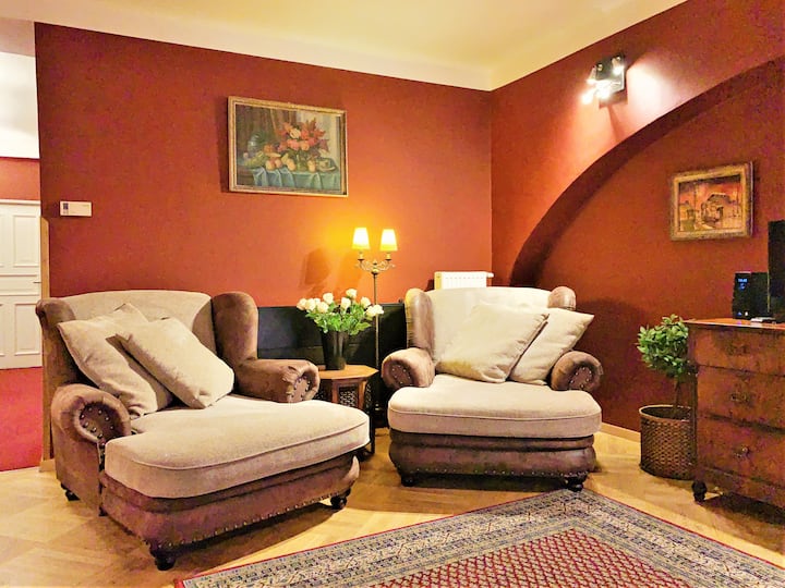 Small Luxury Romantic Studio With Terrace - Prague
