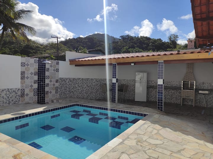 Casa Agradável Na Praia Das Toninhas C/ Piscina - Ubatuba