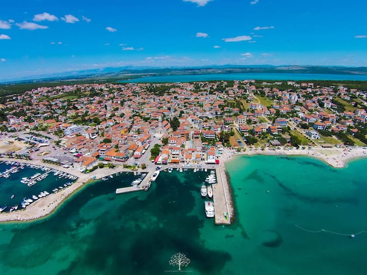 Apartment Between Sea And A Lake - Biograd na Moru