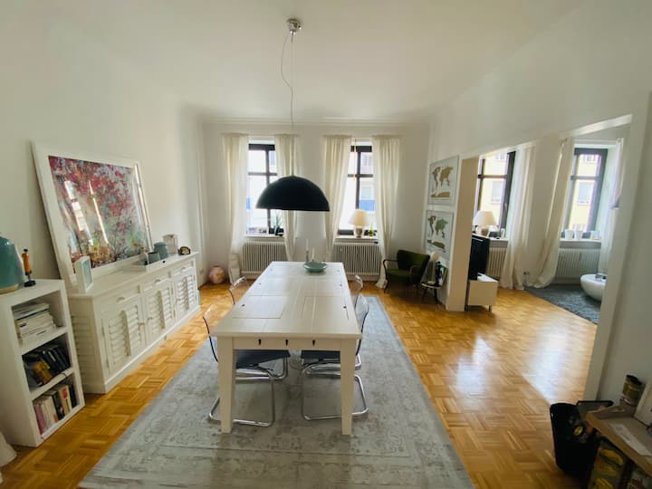 100qm Große Wohnung Im Zentrum Münchens - Munich