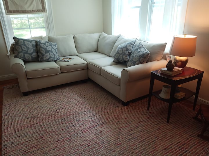 3 Bedroom , 2 Bath, Beautifully Appointed Home - Pittsfield, MA