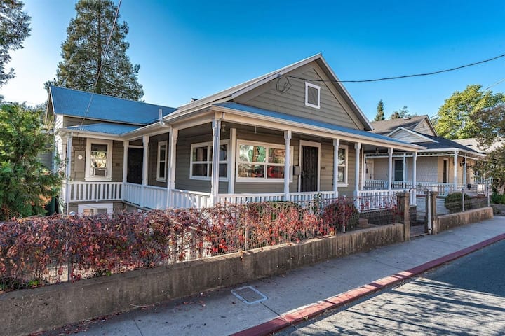 Downtown Jackson Basement Apt With Amazing Patio - Lake Amador Resort, Ione