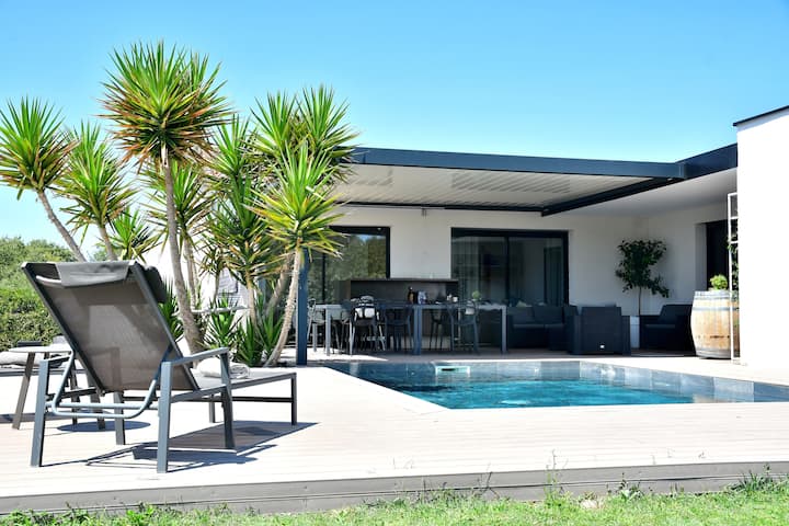 Villa Plein Pied Au Calme Avec Piscine - Miramas