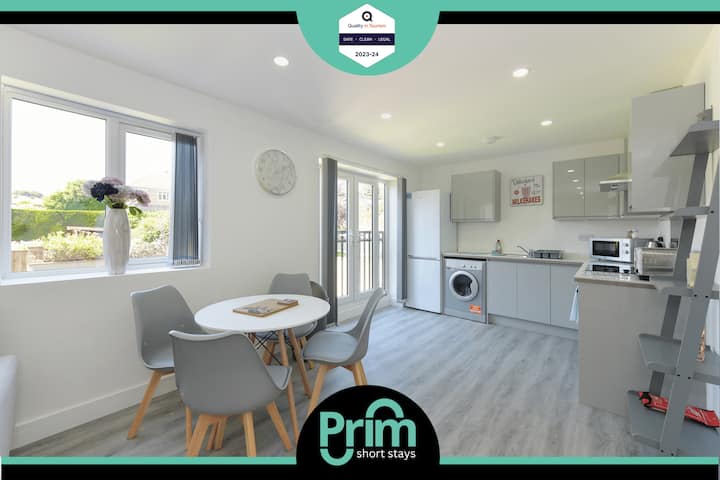 2-br Unit In Gedling W/ Parking Included - Nottingham