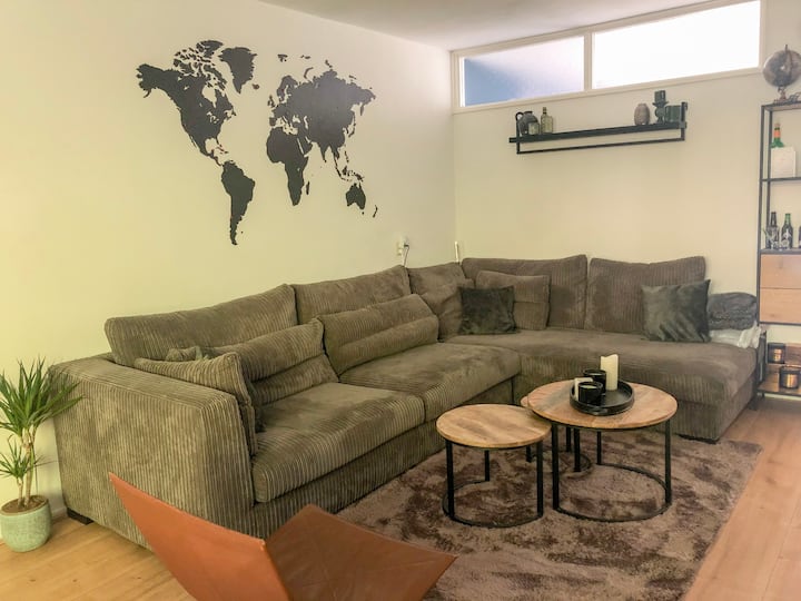 Modern Appartement In 'De Pijp' With Balcony - Ámsterdam