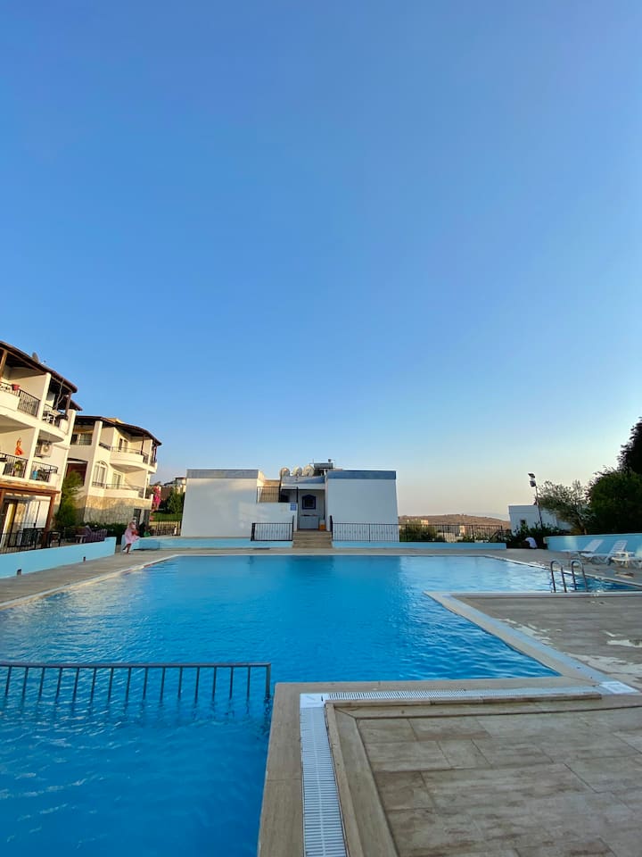 Merkezi Konumda Gümbet Barlar Sokağına Yürüme - Bodrum