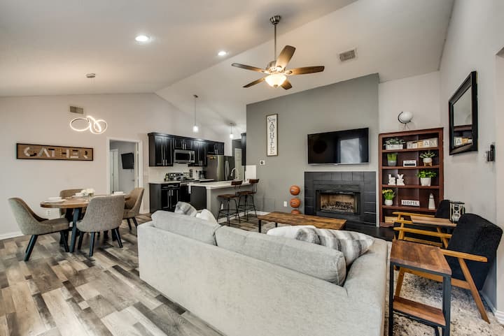 Jd's Getaway With Hot Tub / Near Dfw Airport - Grapevine, TX