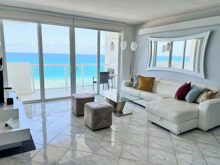 2br Oceanfront Beach Access + Free Valet Parking - Miami Beach, FL