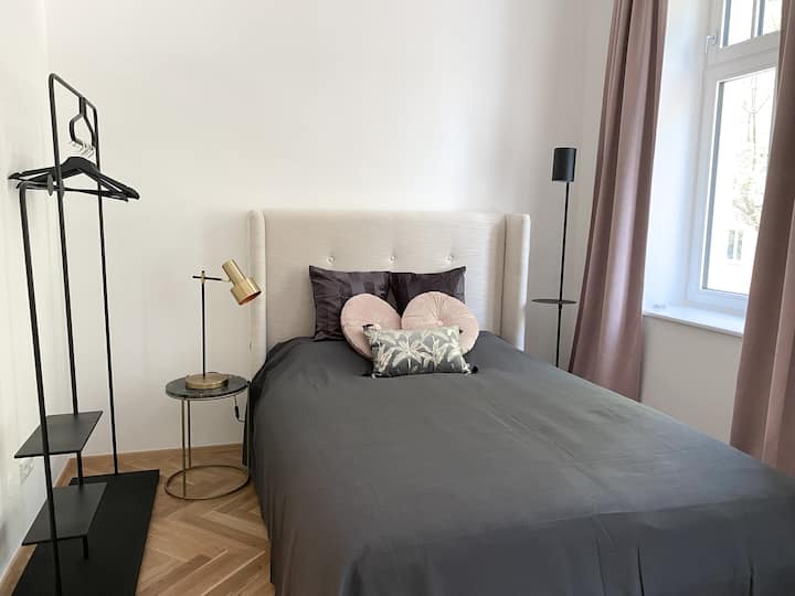 Schöne Und Ruhige Altbauperle Im Zentrum Wiens - Wien