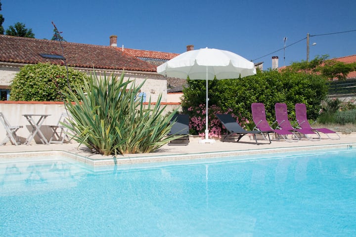 Grand Gîte Jusqu'à 7/8 Personnes, Avec Piscine - Luçon
