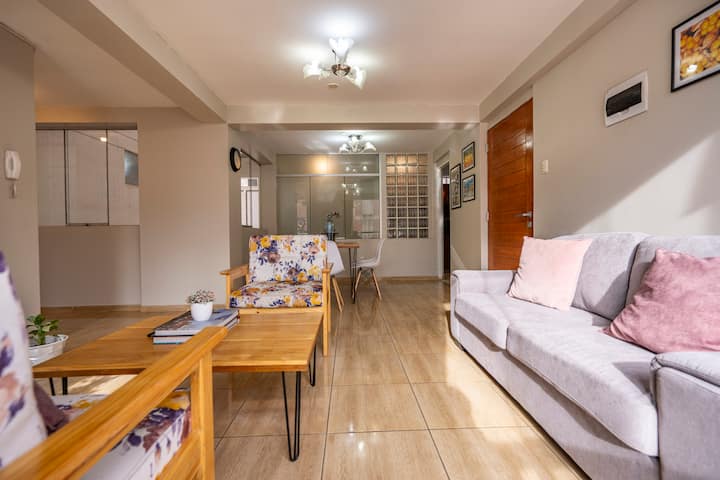 Easy Access To Downtown Cusco + Tour Leader - Cuzco