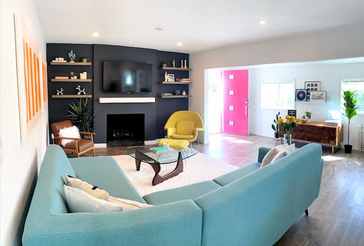 Desert Way Stay: Luxury Oasis W/pool, Spa & Views! - Palm Springs, CA