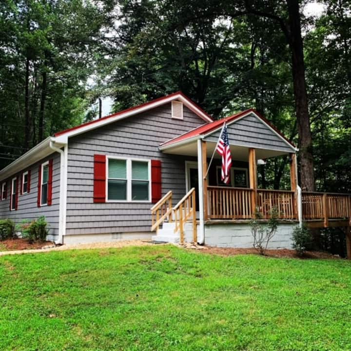Private Riverfront Cabin, Short Walk To Helen! - Helen, GA