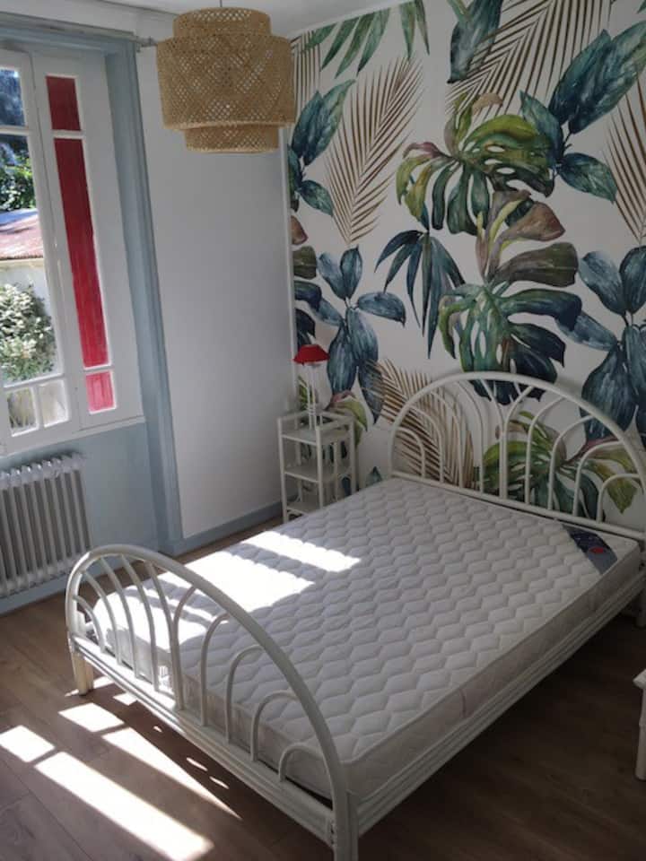 Charmant T2 Dans Jardin Arboré Au Cœur Du Croisic - Le Croisic