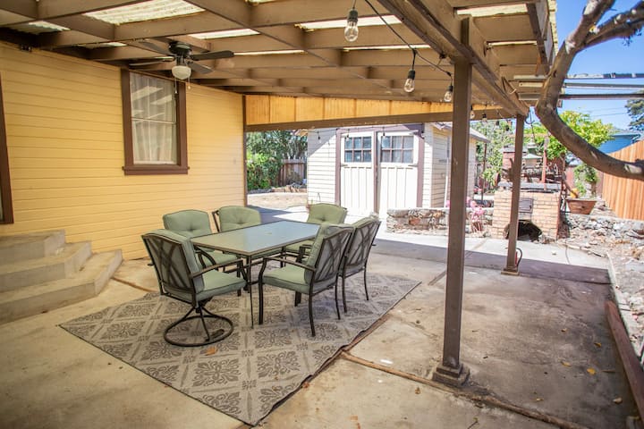 Spacious Family Home | Pet Friendly | Patio - Berkeley, CA