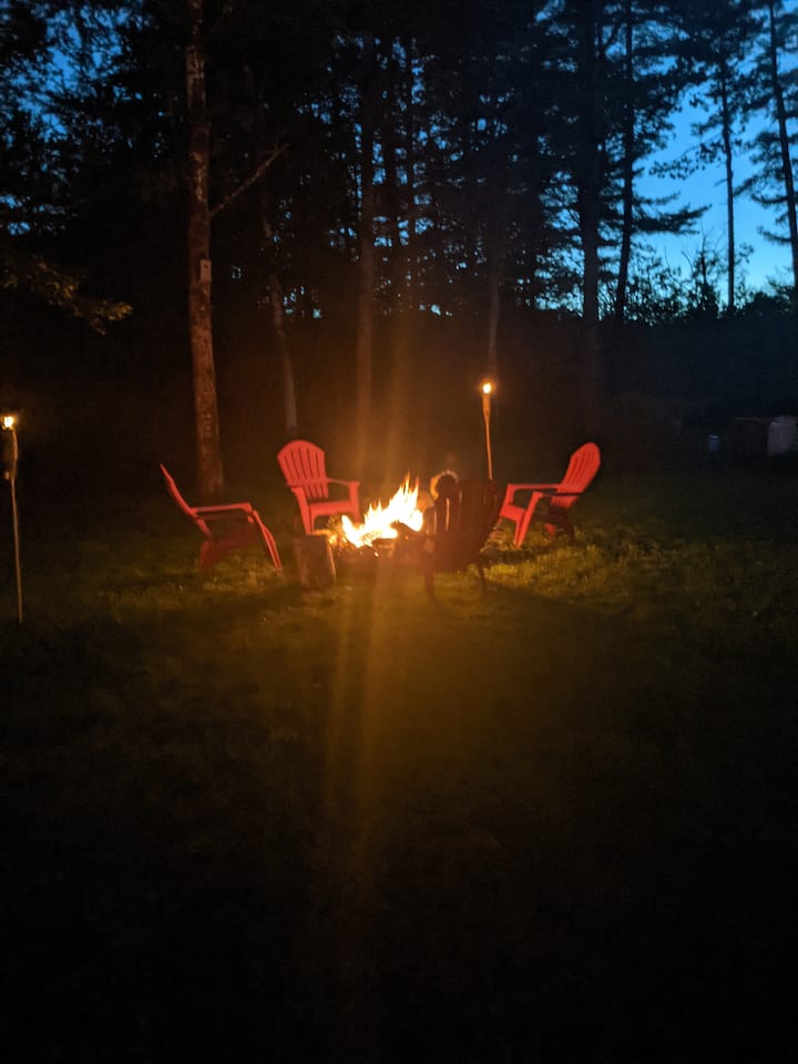 Bright, Vintage Maine Home, Awaiting Adventure! - Greenwood, ME