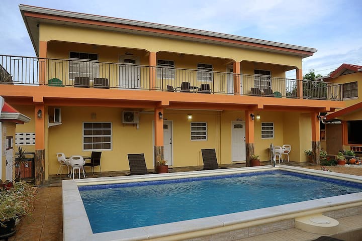 Bay Leaf - 5 Bedroom Guesthouse With Private Pool - Tobago