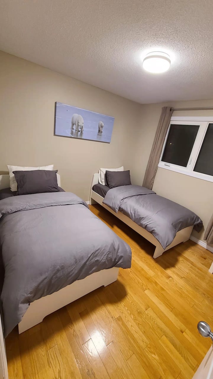 Yk Aurora B&b-1 - Yellowknife