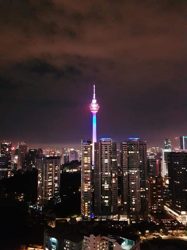 Romantic Getaway|bukit Bintang|kl Skypool |Netflix - Kuala Lumpur