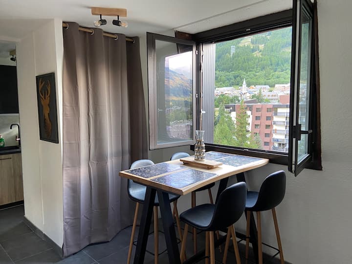 Serre Chevalier 1450 – Pied Des Pistes & Commerces - Serre Chevalier