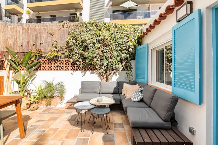 Sunny Terrace 2 Min From The Beach! - Garraf