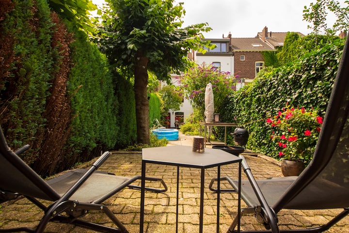 Geheel Huis In Franse Stijl Met Zeer Grote Tuin - Maastricht