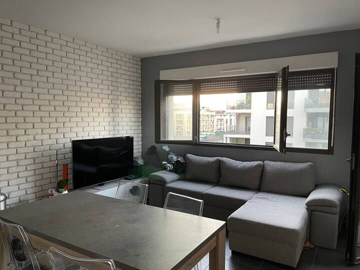T2 Moderne Dans Le Sud D’aix-en-provence - Cabriès