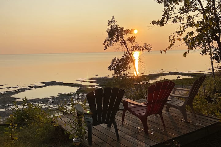 Lester Beach Vacation Rentals & Homes - Manitoba, Canada | Airbnb