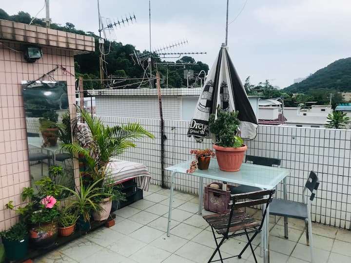 Rooftop Flat Sublet. Lamma Island - Hong Kong