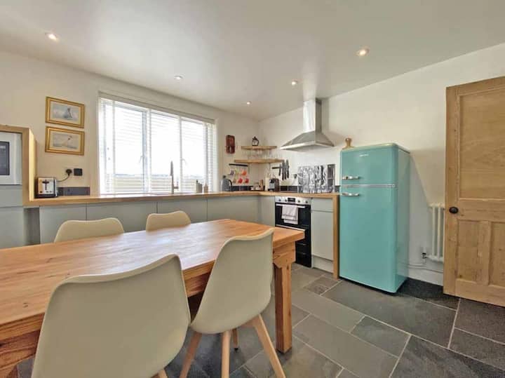 Ebenezer Cottage - 2 Bed Cottage With Garden - Falmouth