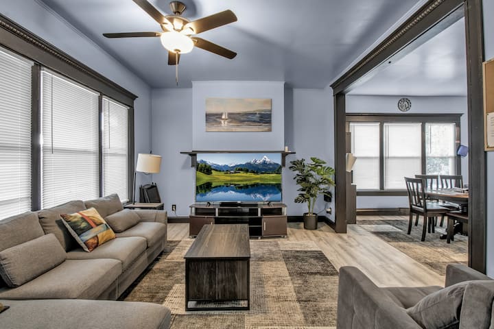 Modern 3 Bedroom First Floor Apt With Air-cond - KeyBank Center