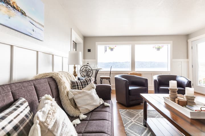 Private Waterfront Escape - Gig Harbor, WA