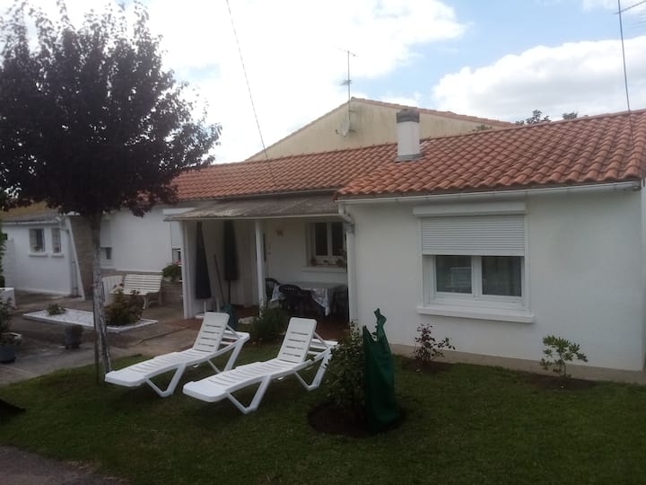 Maison De Ville Quartier Calme - Royan