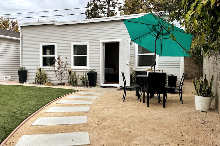 Detached Guesthouse W/d + Parking - Culver City