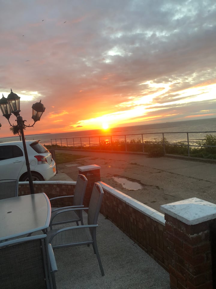 Stunning Bed And Breakfast With Pool . - Whitstable