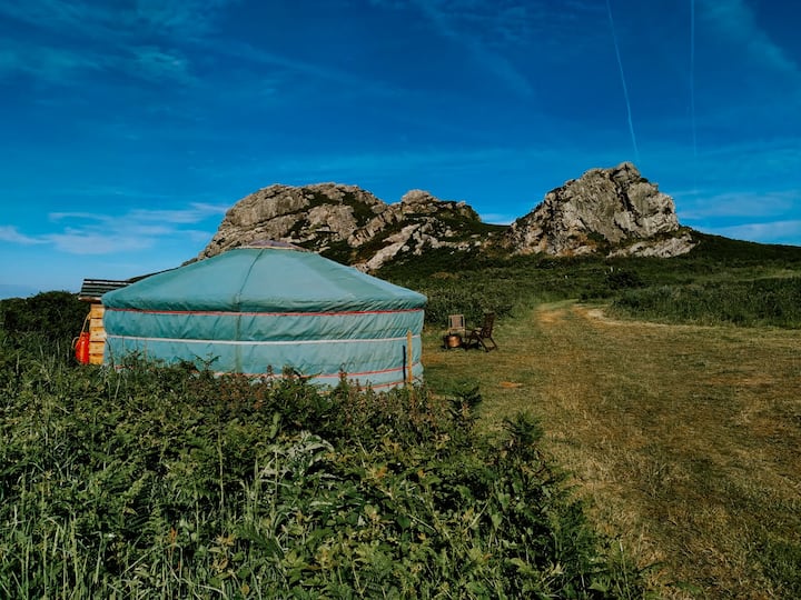 Hillfort Glamping Yurts - Kateys Corner Yurt - Pembrokeshire