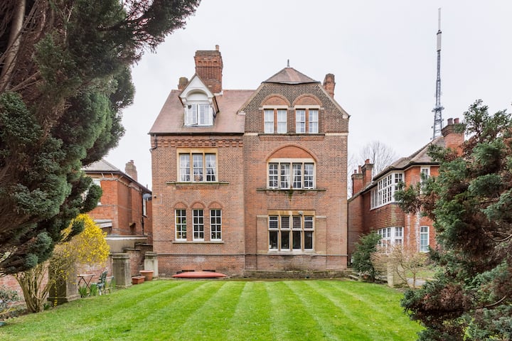 Quiet And Clean Double Room Overlooking Woodland. - Bromley