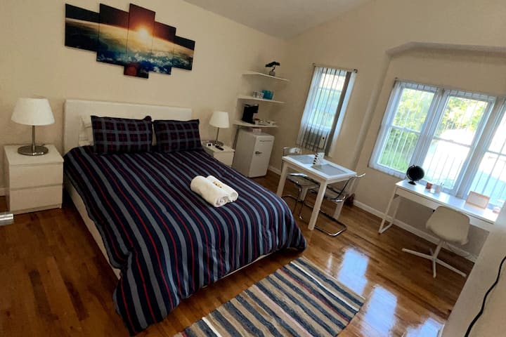 Gorgeous 4 -Bedroom Apt Less Than 30 Min To Ny - Clifton, NJ