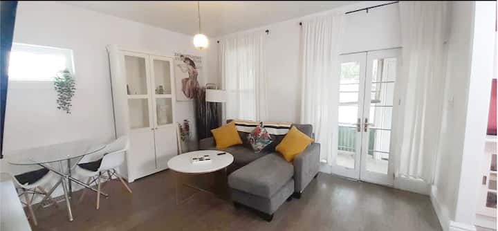 One Bedroom In Soho - London