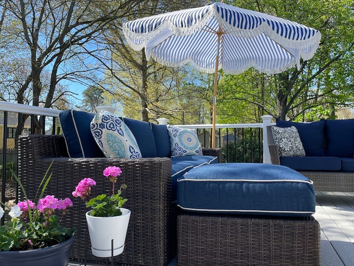 Charming Coastal Cottage
Charlestown Beach Area - Rhode Island