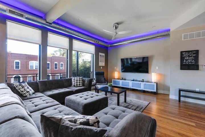 Modern & Stylish 3-story Home W/ View Of The Arch - St. Louis, MO