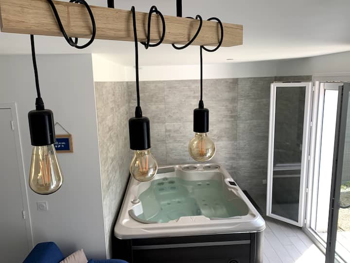 Maison Avec Jacuzzi Intérieur Esprit Bord De Mer - Pornic