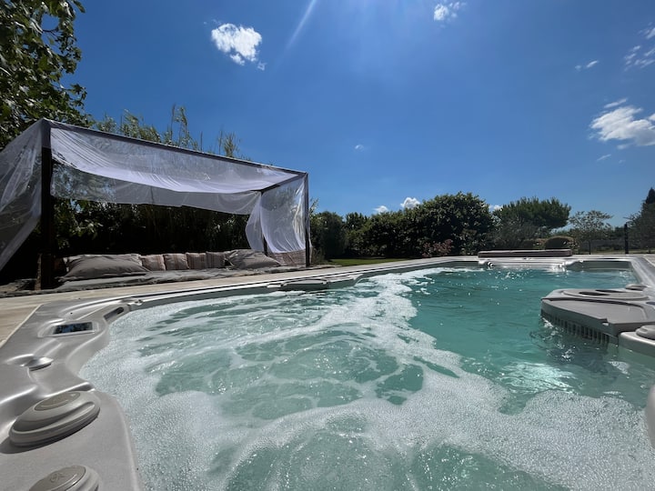 Mas Authentique De Charme - Spa De Nage Et Bassin - Arlés