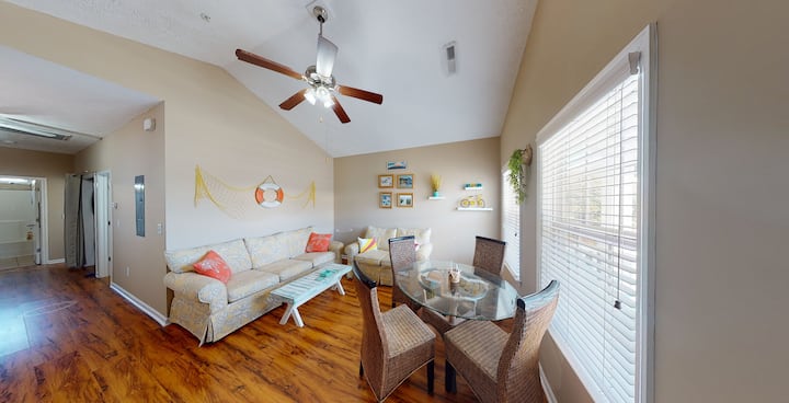 Cute Beach House, 2 Minutes Walk To The Beach - Myrtle Beach State Park, Myrtle Beach