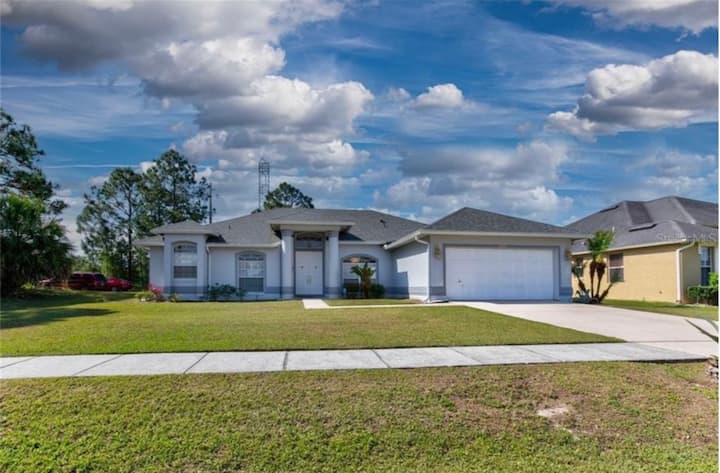 Orlando's Best Vacation Home And Retreat - Christmas, FL