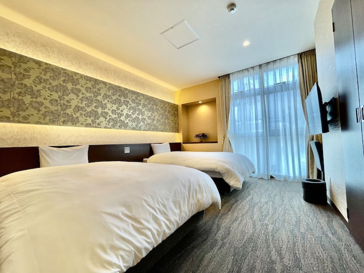 Largest Condo In Naha Near Kokusai Dori 3bdr 205㎡ - Naha