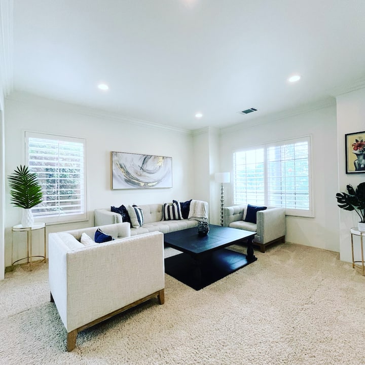 The Great Escape 3br Saltwater Pool + Spa #211620 - Indio, CA