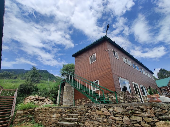 Thikana - 8-room Eco-luxury Resort In Pangot - Pangoot